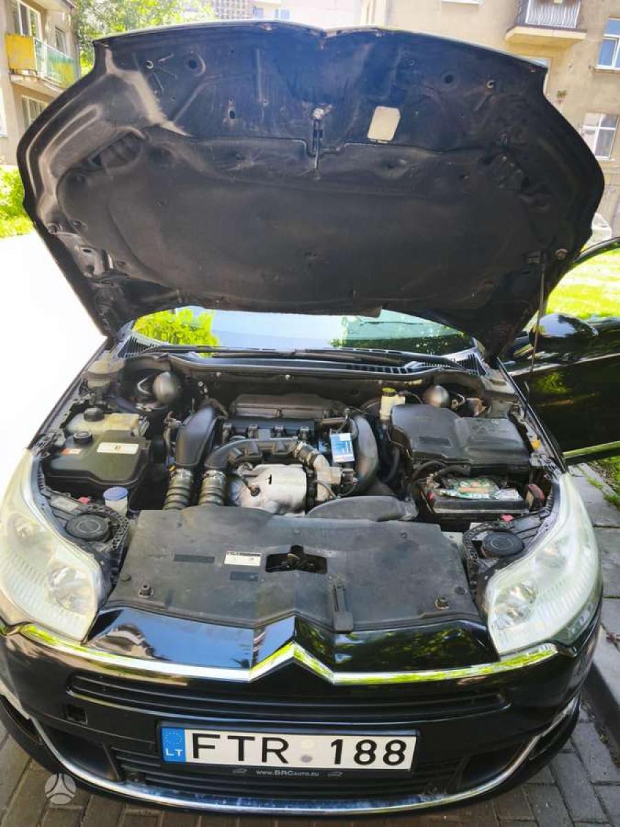Citroen C5 2012 in Vilnius, with an engine capacity of 1.60 L and mileage of 183 thousand km for 2899 €, photo 14 on AUTOMOTO.COM.LV