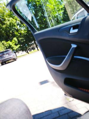 Citroen C5 2012 in Vilnius, with an engine capacity of 1.60 L and mileage of 183 thousand km for 2899 €, photo 24 on AUTOMOTO.COM.LV