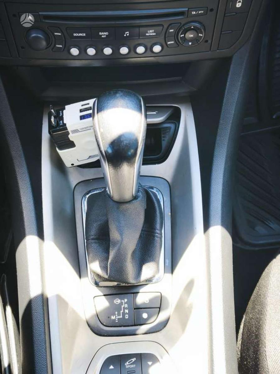 Citroen C5 2012 in Vilnius, with an engine capacity of 1.60 L and mileage of 183 thousand km for 2899 €, photo 27 on AUTOMOTO.COM.LV