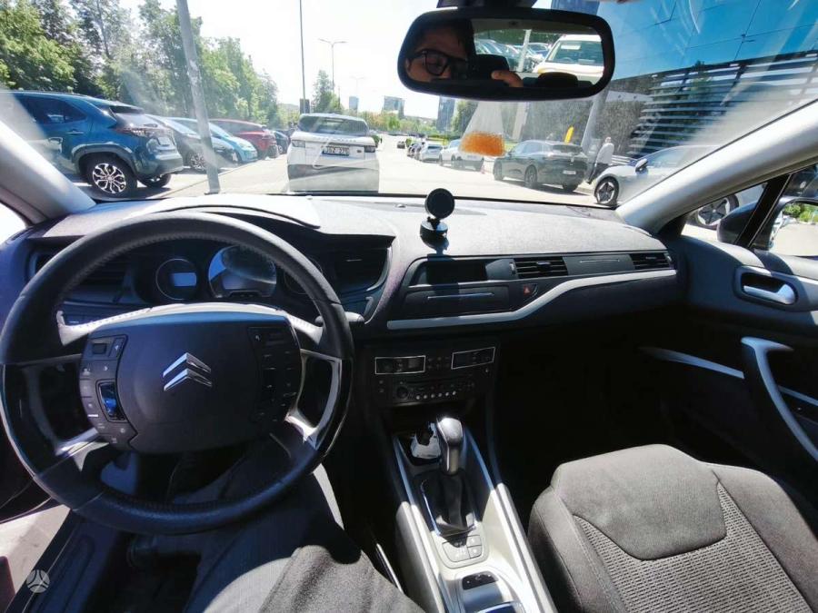 Citroen C5 2012 in Vilnius, with an engine capacity of 1.60 L and mileage of 183 thousand km for 2899 €, photo 30 on AUTOMOTO.COM.LV