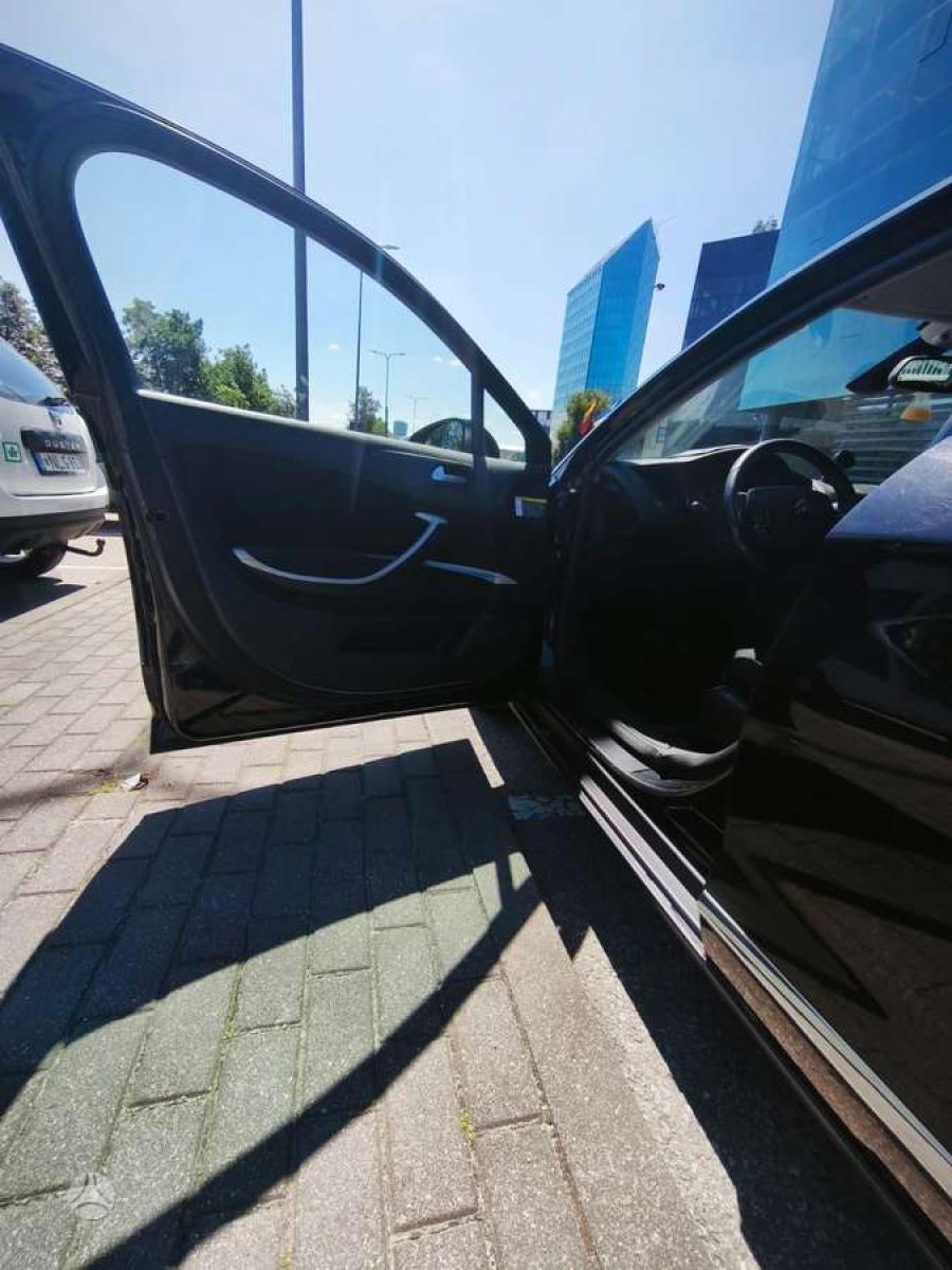 Citroen C5 2012 in Vilnius, with an engine capacity of 1.60 L and mileage of 183 thousand km for 2899 €, photo 46 on AUTOMOTO.COM.LV