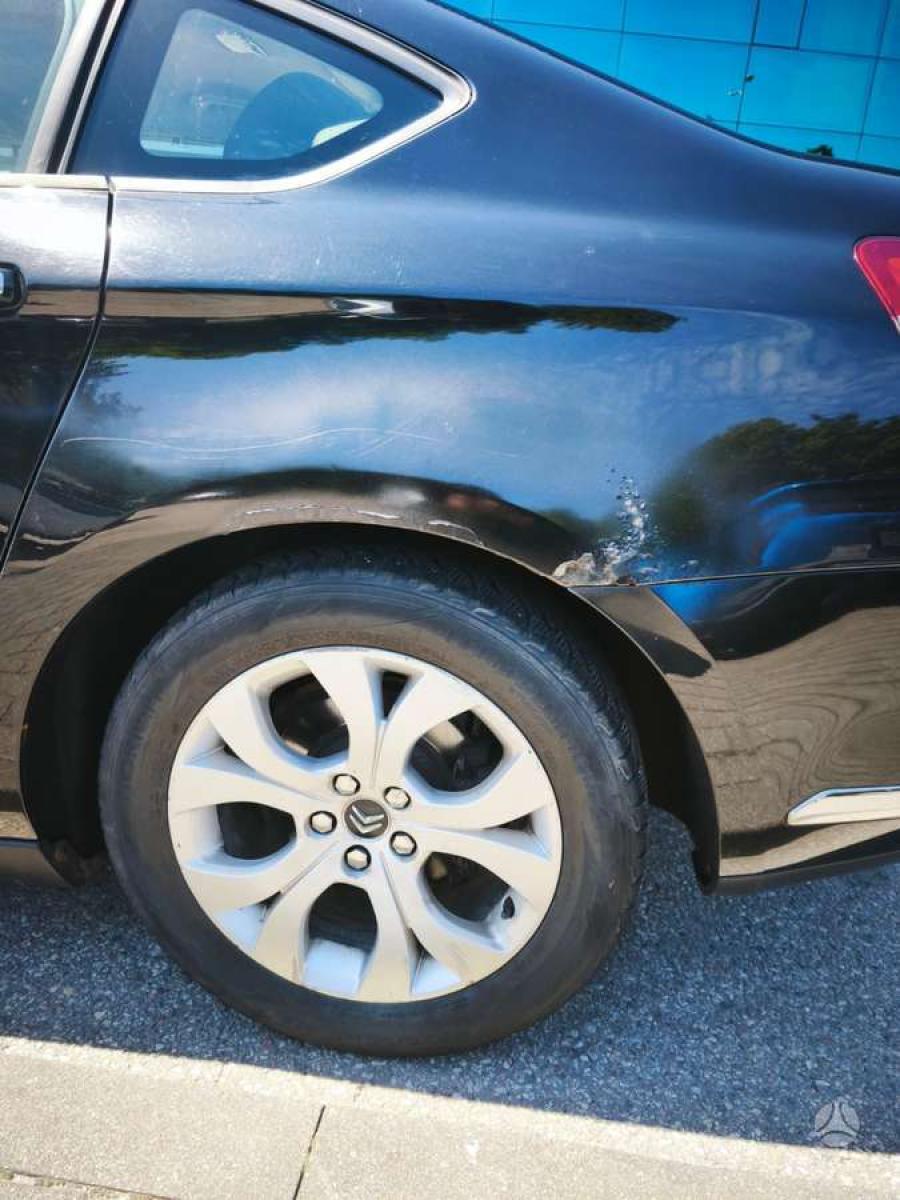 Citroen C5 2012 in Vilnius, with an engine capacity of 1.60 L and mileage of 183 thousand km for 2899 €, photo 47 on AUTOMOTO.COM.LV