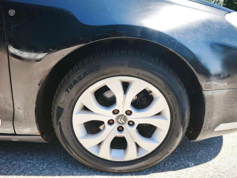 Citroen C5 2012 in Vilnius, with an engine capacity of 1.60 L and mileage of 183 thousand km for 2899 €, photo 49 on AUTOMOTO.COM.LV