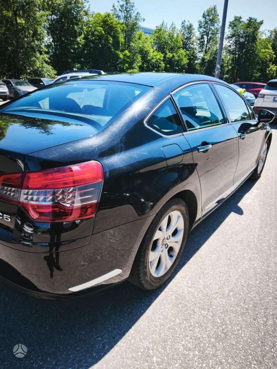 Citroen C5 2012 in Vilnius, with an engine capacity of 1.60 L and mileage of 183 thousand km for 2899 €, photo 55 on AUTOMOTO.COM.LV