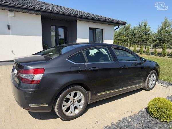 Citroen C5 2014 Viļņa, ar dzinēja tilpumu 2.00 L un nobraukumu 203 tūkst. km par 2300 €, foto 5 vietnē AUTOMOTO.COM.LV