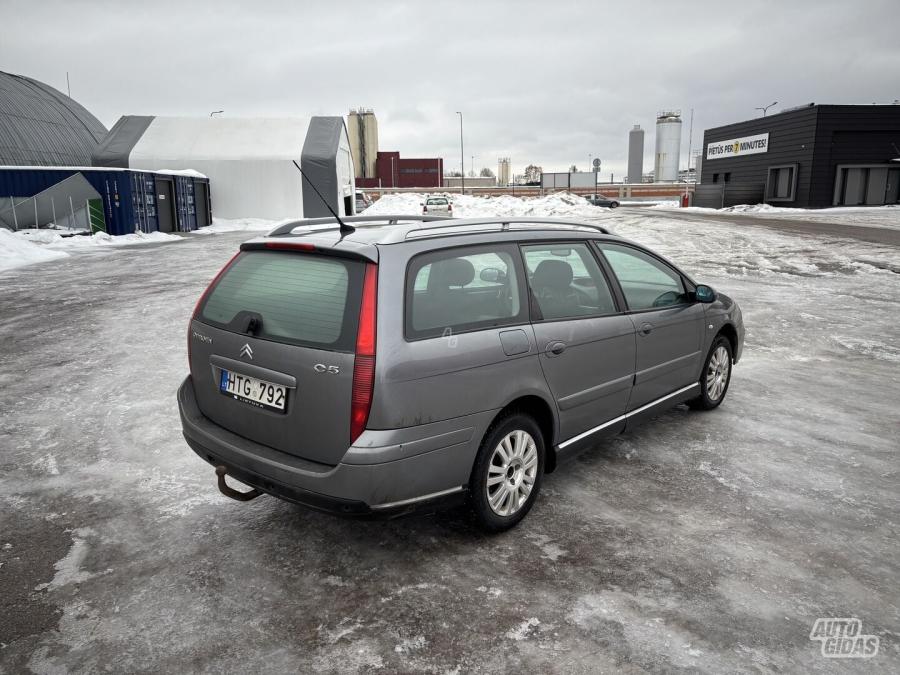 Citroen C5 2005 Kauņa, ar dzinēja tilpumu 2.00 L un nobraukumu 350 tūkst. km par 690 €, foto 4 vietnē AUTOMOTO.COM.LV