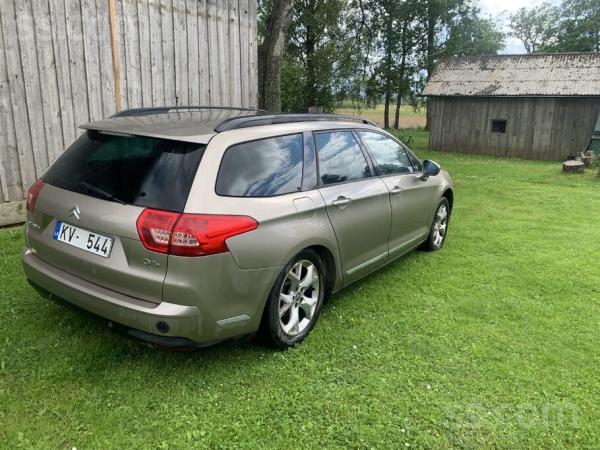 Citroen C5 2008 Rīga, ar dzinēja tilpumu 2.00 L un nobraukumu 280 tūkst. km par 1650 €, foto 4 vietnē AUTOMOTO.COM.LV