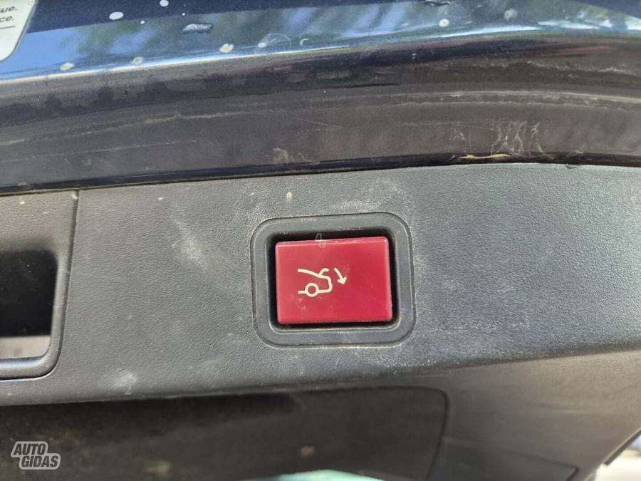 Citroen C5 2008 in Klaipeda, with an engine capacity of 2.00 L and mileage of 325 thousand km for 1850 €, photo 16 on AUTOMOTO.COM.LV