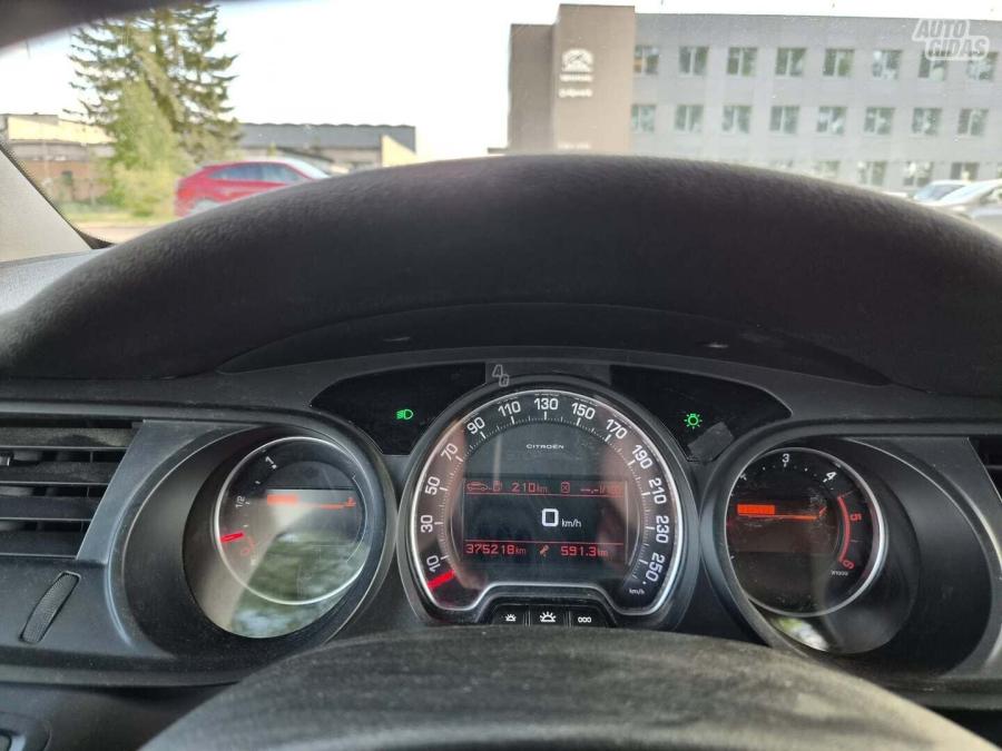 Citroen C5 2008 in Klaipeda, with an engine capacity of 2.00 L and mileage of 325 thousand km for 1850 €, photo 18 on AUTOMOTO.COM.LV