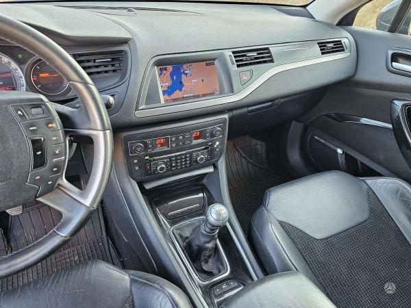 Citroen C5 2008 in Panevezys, with an engine capacity of 2.18 L and mileage of 253 thousand km for 3400 €, photo 10 on AUTOMOTO.COM.LV