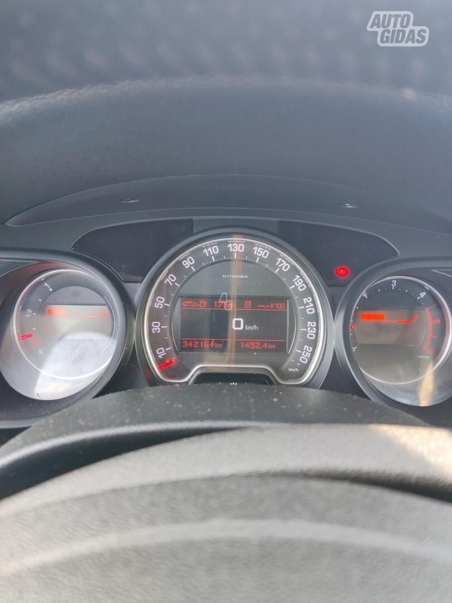 Citroen C5 2008 in Jurbarkas, with an engine capacity of 2.00 L and mileage of 342 thousand km for 1700 €, photo 12 on AUTOMOTO.COM.LV