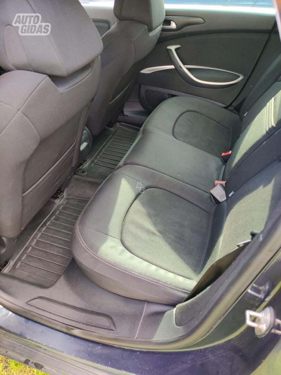 Citroen C5 2008 in Jurbarkas, with an engine capacity of 2.00 L and mileage of 342 thousand km for 1700 €, photo 16 on AUTOMOTO.COM.LV