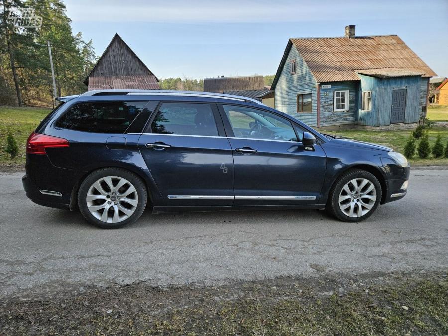 Citroen C5 2009 in Prienai, with an engine capacity of 2.20 L and mileage of 290 thousand km for 2000 €, photo 4 on AUTOMOTO.COM.LV