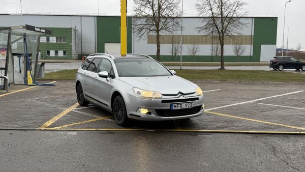 Citroen C5 2009 in Siauliai, with an engine capacity of 1.60 L and mileage of 320 thousand km for 1350 €, photo 2 on AUTOMOTO.COM.LV