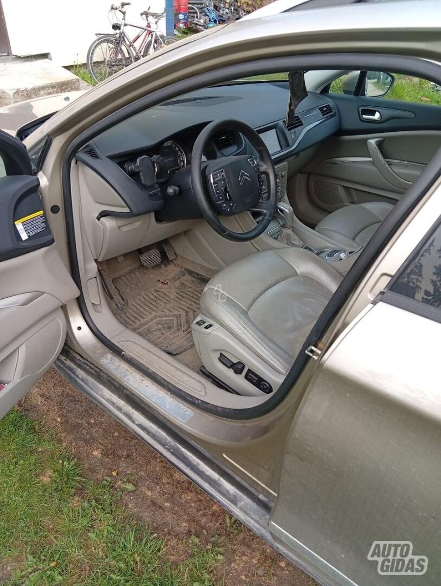 Citroen C5 2009 in Klaipeda, with an engine capacity of 2.00 L and mileage of 382 thousand km for 1700 €, photo 7 on AUTOMOTO.COM.LV