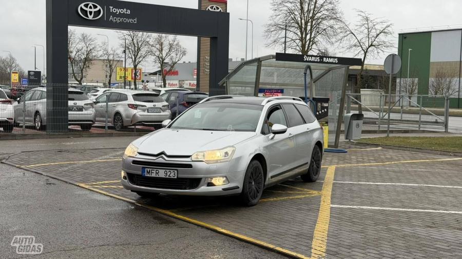 Citroen C5 2009 in Siauliai, with an engine capacity of 1.60 L and mileage of 320 thousand km for 1250 €, photo 3 on AUTOMOTO.COM.LV