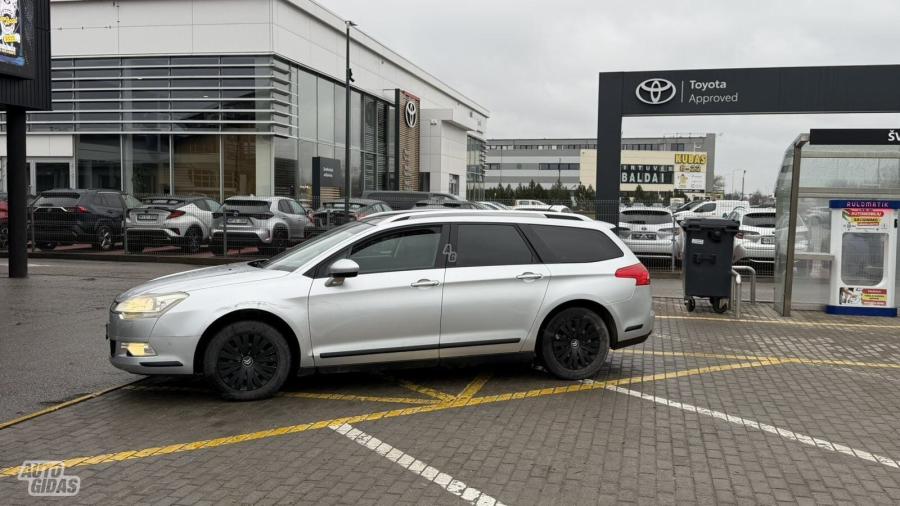 Citroen C5 2009 in Siauliai, with an engine capacity of 1.60 L and mileage of 320 thousand km for 1250 €, photo 4 on AUTOMOTO.COM.LV