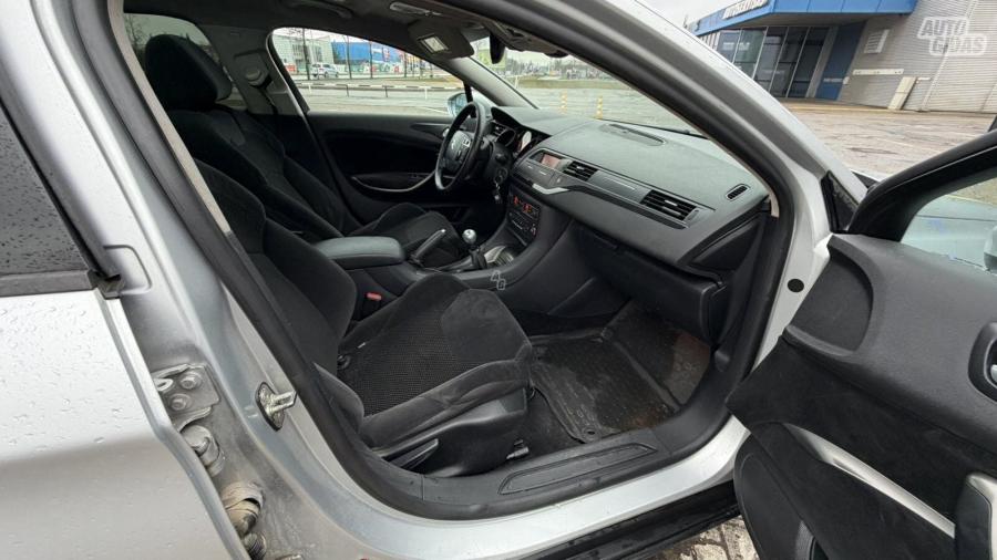 Citroen C5 2009 in Siauliai, with an engine capacity of 1.60 L and mileage of 320 thousand km for 1250 €, photo 9 on AUTOMOTO.COM.LV