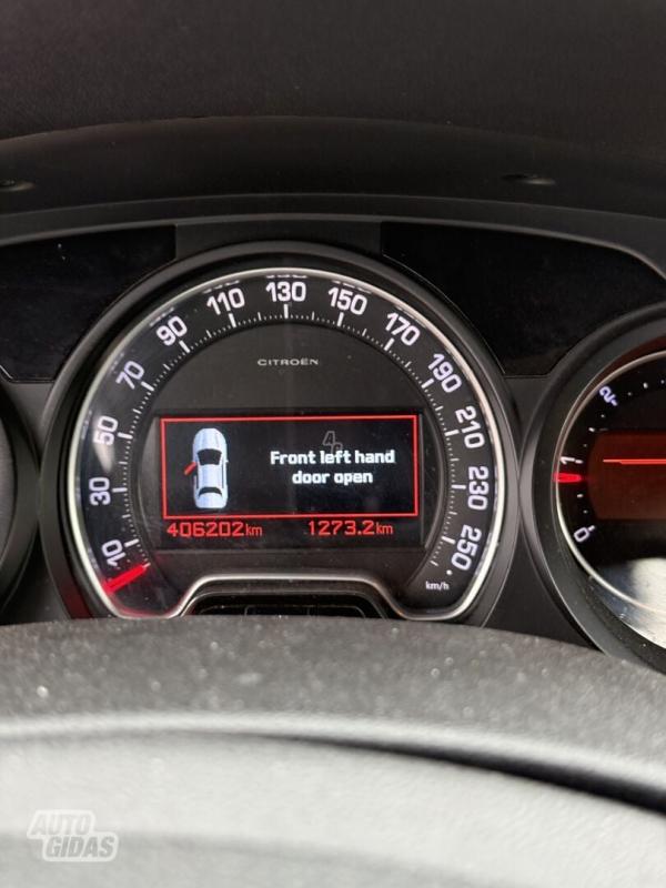 Citroen C5 2009 Šalčininkai, ar dzinēja tilpumu 1.60 L un nobraukumu 400 tūkst. km par 1100 €, foto 8 vietnē AUTOMOTO.COM.LV