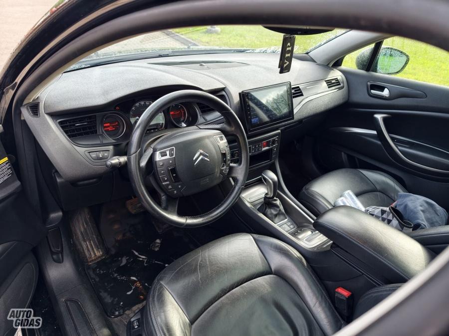 Citroen C5 2009 Kauņa, ar dzinēja tilpumu 2.00 L un nobraukumu 250 tūkst. km par 1698 €, foto 6 vietnē AUTOMOTO.COM.LV