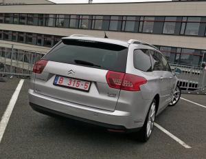 Citroen C5 2009 in Riga, with an engine capacity of 2.70 L and mileage of 287 thousand km for 3390 €, photo 8 on AUTOMOTO.COM.LV