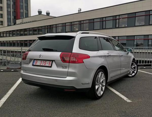 Citroen C5 2009 in Riga, with an engine capacity of 2.70 L and mileage of 287 thousand km for 3390 €, photo 8 on AUTOMOTO.COM.LV