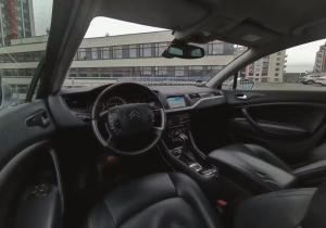 Citroen C5 2009 in Riga, with an engine capacity of 2.70 L and mileage of 287 thousand km for 3390 €, photo 10 on AUTOMOTO.COM.LV