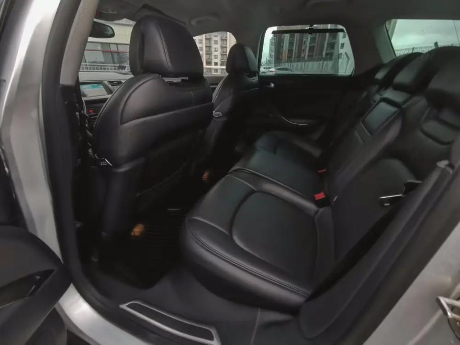 Citroen C5 2009 in Riga, with an engine capacity of 2.70 L and mileage of 287 thousand km for 3390 €, photo 14 on AUTOMOTO.COM.LV