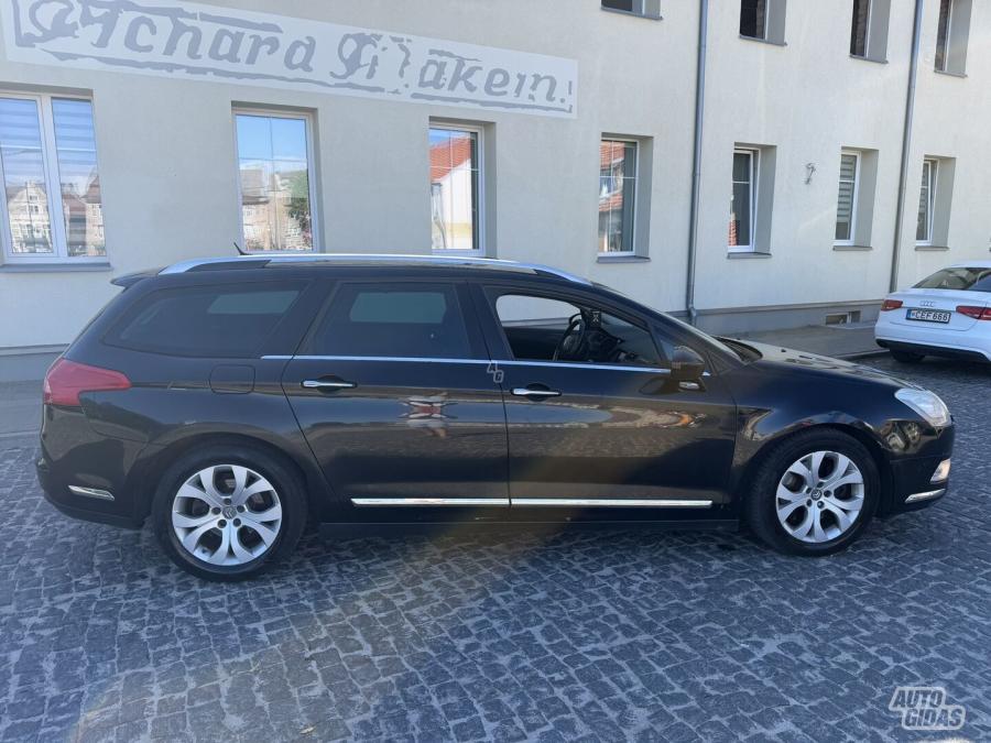 Citroen C5 2009 in Silute, with an engine capacity of 2.00 L and mileage of 299 thousand km for 2000 €, photo 4 on AUTOMOTO.COM.LV