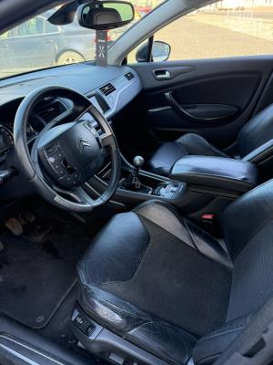 Citroen C5 2009 in Silute, with an engine capacity of 2.00 L and mileage of 299 thousand km for 2000 €, photo 8 on AUTOMOTO.COM.LV