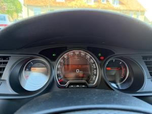 Citroen C5 2009 in Silute, with an engine capacity of 2.00 L and mileage of 299 thousand km for 2000 €, photo 13 on AUTOMOTO.COM.LV