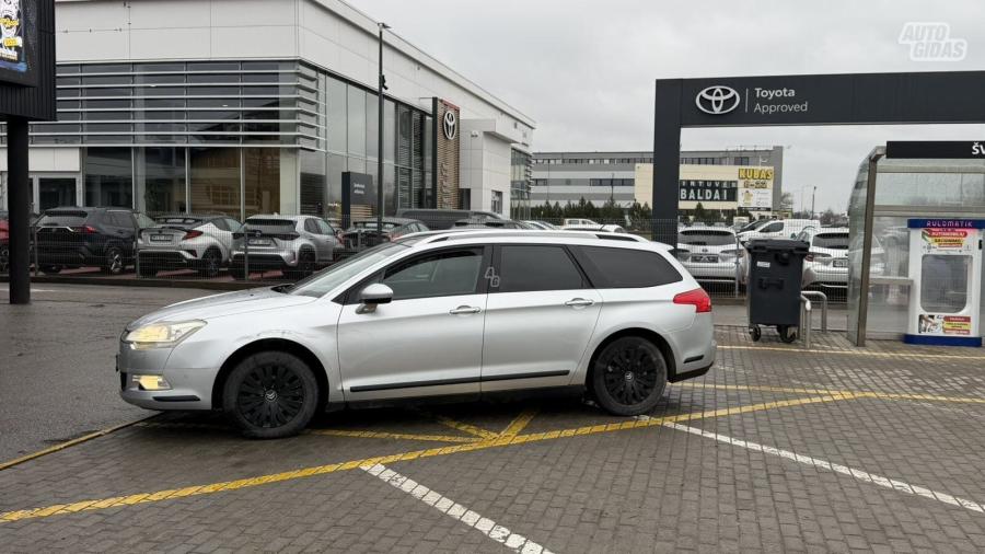 Citroen C5 2009 Šauļi, ar dzinēja tilpumu 1.60 L un nobraukumu 320 tūkst. km par 950 €, foto 4 vietnē AUTOMOTO.COM.LV