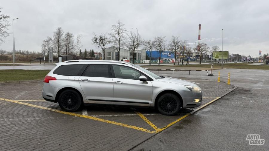 Citroen C5 2009 Šauļi, ar dzinēja tilpumu 1.60 L un nobraukumu 320 tūkst. km par 950 €, foto 5 vietnē AUTOMOTO.COM.LV