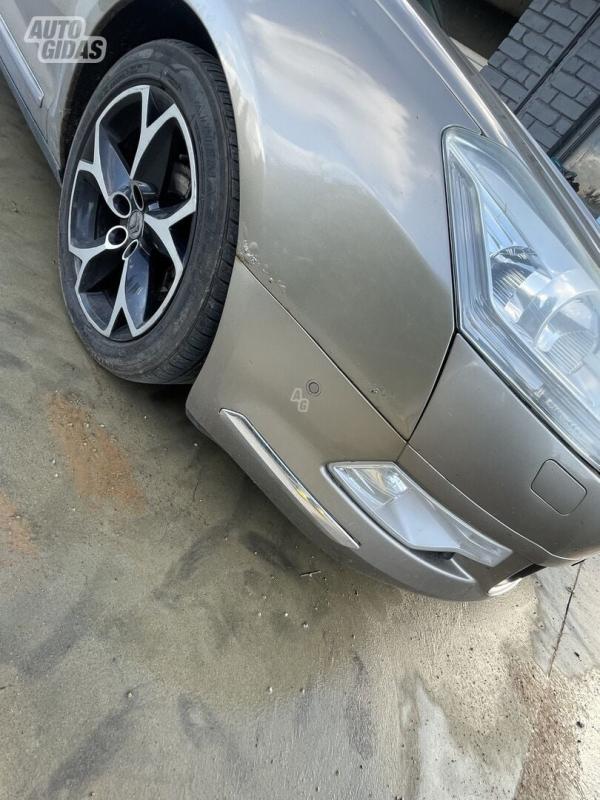 Citroen C5 2009 in Panevezys, with an engine capacity of 2.00 L and mileage of 565 thousand km for 1200 €, photo 2 on AUTOMOTO.COM.LV