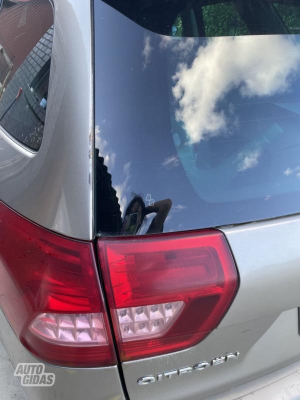 Citroen C5 2009 in Panevezys, with an engine capacity of 2.00 L and mileage of 565 thousand km for 1200 €, photo 6 on AUTOMOTO.COM.LV