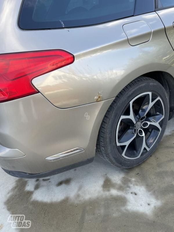 Citroen C5 2009 in Panevezys, with an engine capacity of 2.00 L and mileage of 565 thousand km for 1200 €, photo 9 on AUTOMOTO.COM.LV