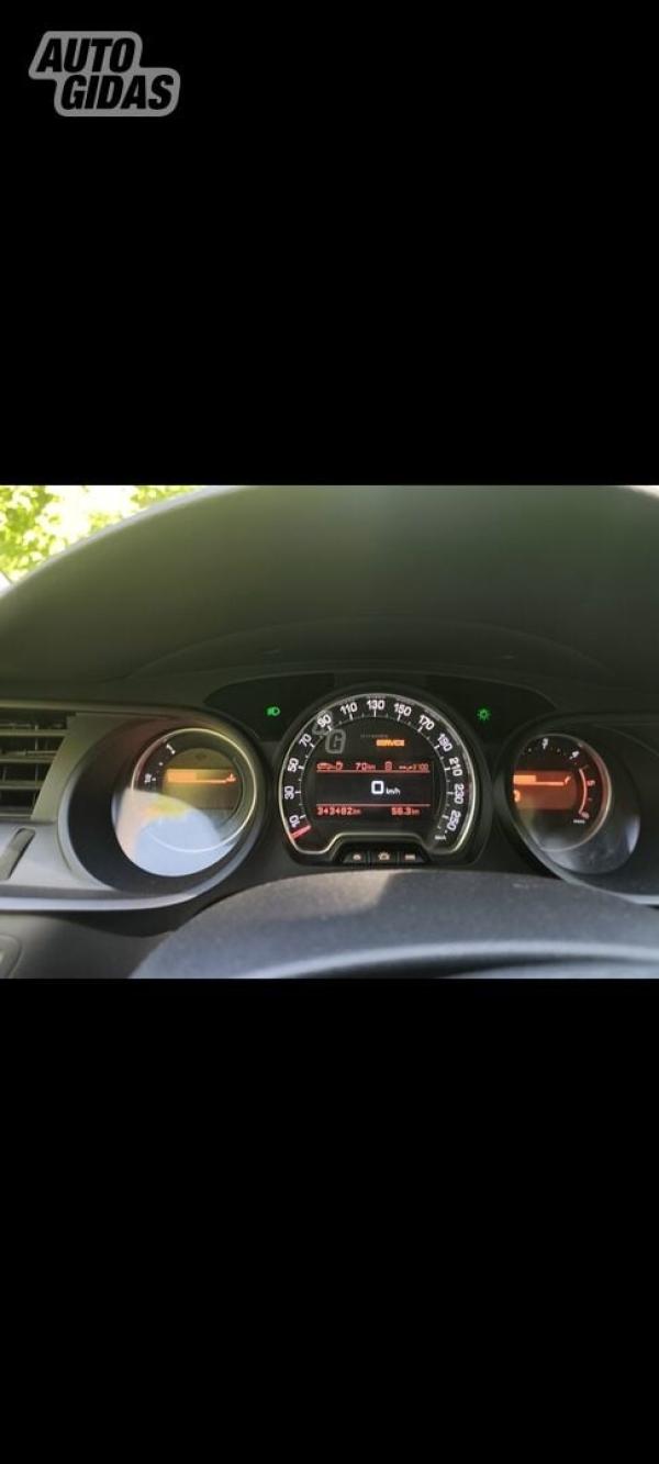 Citroen C5 2009 Viļņa, ar dzinēja tilpumu 2.70 L un nobraukumu 299 tūkst. km par 2150 €, foto 7 vietnē AUTOMOTO.COM.LV
