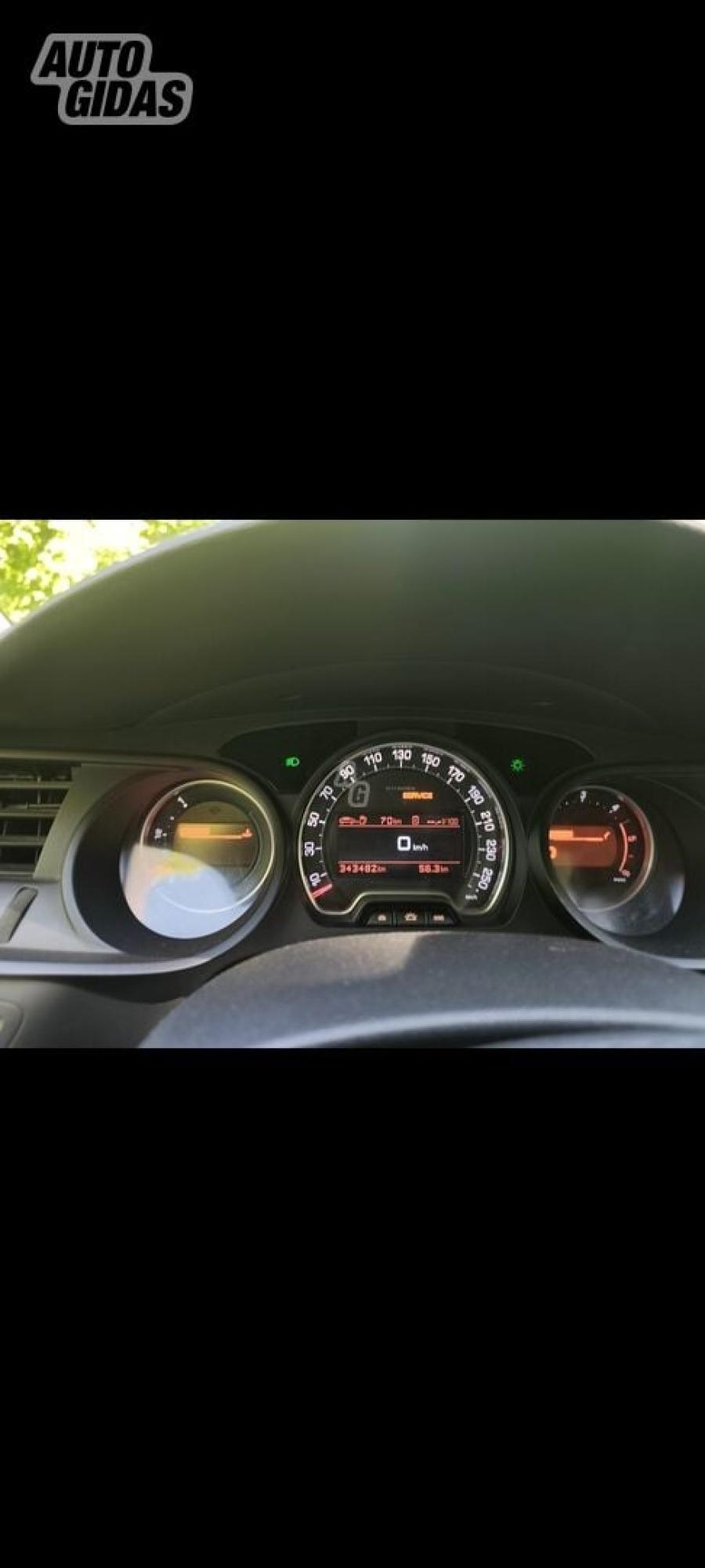 Citroen C5 2009 Viļņa, ar dzinēja tilpumu 2.70 L un nobraukumu 299 tūkst. km par 2150 €, foto 7 vietnē AUTOMOTO.COM.LV