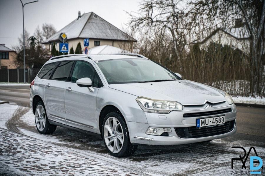 Citroen C5 2010 in Riga, with an engine capacity of 2.00 L and mileage of 310 thousand km for 1990 €, photo 4 on AUTOMOTO.COM.LV
