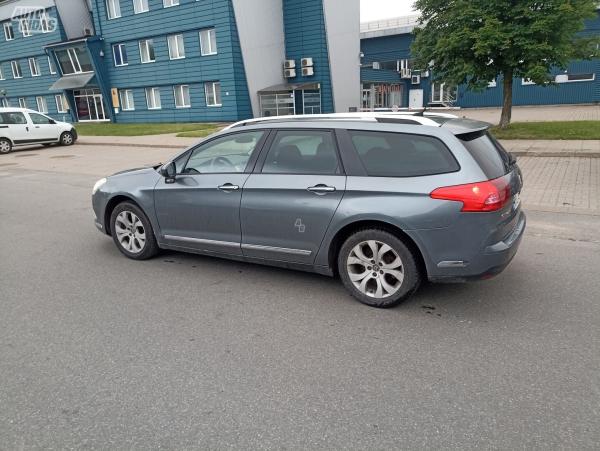 Citroen C5 2010 Viļņa, ar dzinēja tilpumu 1.60 L un nobraukumu 232 tūkst. km par 950 €, foto 3 vietnē AUTOMOTO.COM.LV