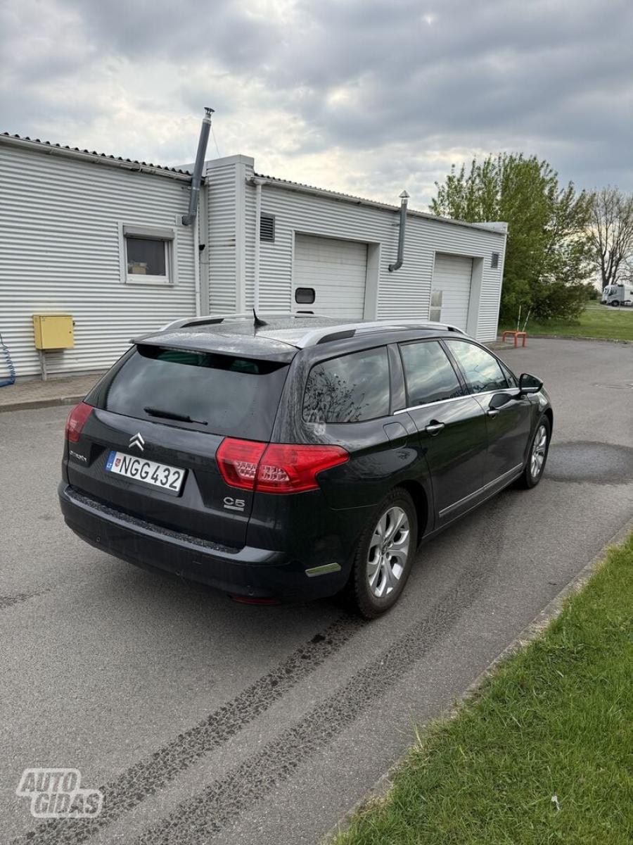 Citroen C5 2010 in Vilnius, with an engine capacity of 2.00 L and mileage of 296 thousand km for 1200 €, photo 4 on AUTOMOTO.COM.LV