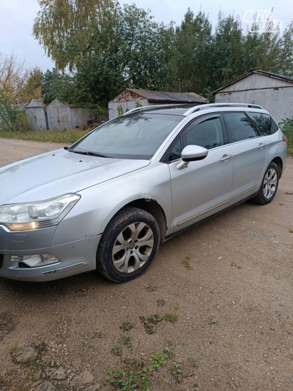 Citroen C5 2010 in Panevezys, with an engine capacity of 2.00 L and mileage of 294 thousand km for 1500 €, photo 1 on AUTOMOTO.COM.LV