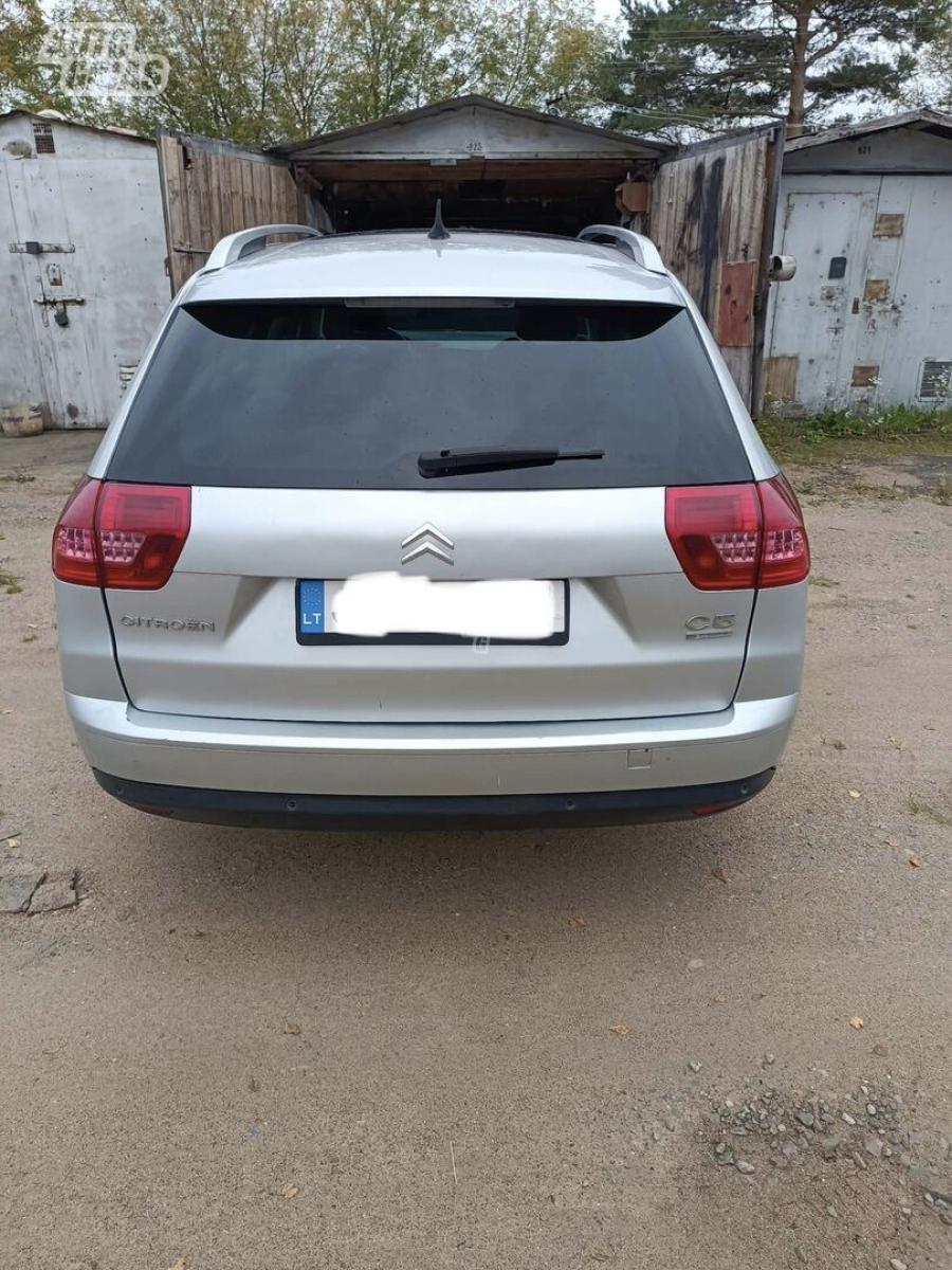 Citroen C5 2010 in Panevezys, with an engine capacity of 2.00 L and mileage of 294 thousand km for 1500 €, photo 4 on AUTOMOTO.COM.LV