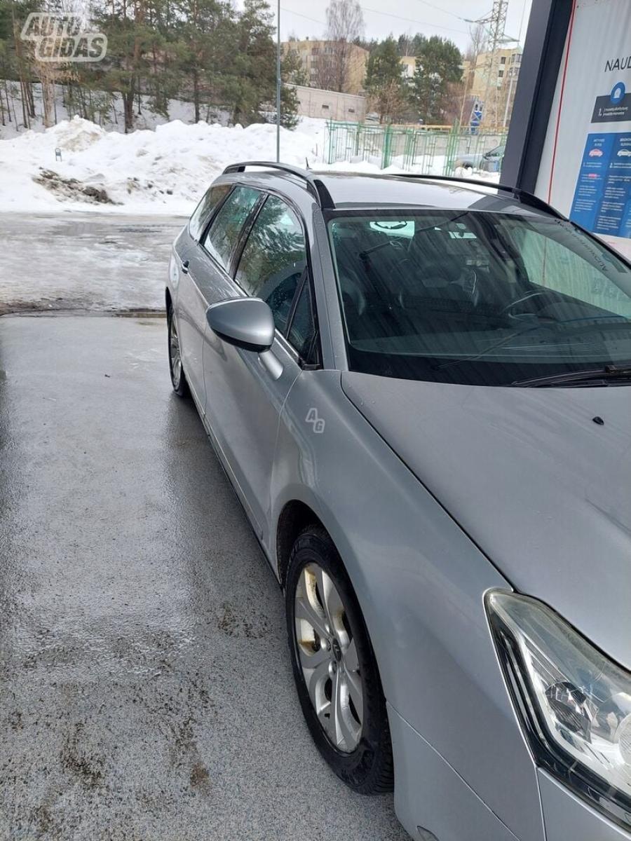 Citroen C5 2011 in Vilnius, with an engine capacity of 2.00 L and mileage of 372 thousand km for 2700 €, photo 1 on AUTOMOTO.COM.LV