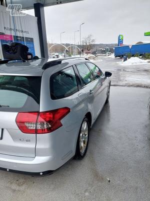 Citroen C5 2011 in Vilnius, with an engine capacity of 2.00 L and mileage of 372 thousand km for 2700 €, photo 4 on AUTOMOTO.COM.LV