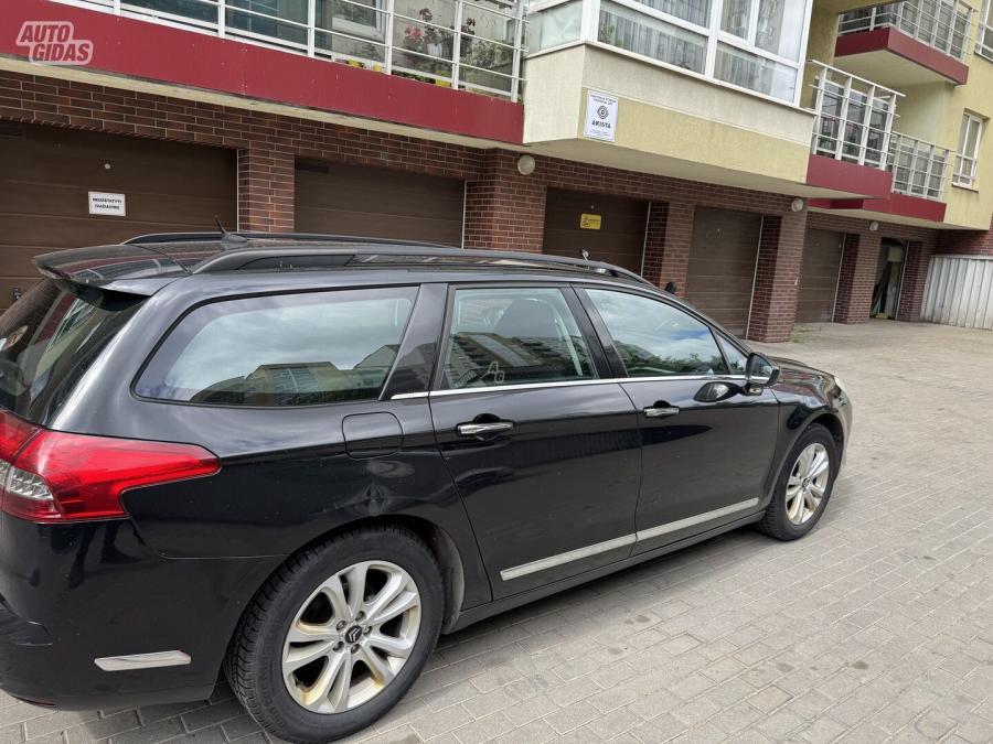 Citroen C5 2011 in Vilnius, with an engine capacity of 1.60 L and mileage of 234 thousand km for 2000 €, photo 3 on AUTOMOTO.COM.LV