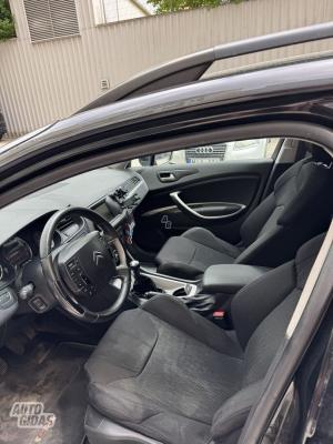 Citroen C5 2011 in Vilnius, with an engine capacity of 1.60 L and mileage of 234 thousand km for 2000 €, photo 10 on AUTOMOTO.COM.LV