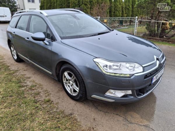 Citroen C5 2013 in Mazeikiai, with an engine capacity of 1.60 L and mileage of 266 thousand km for 2650 €, photo 2 on AUTOMOTO.COM.LV