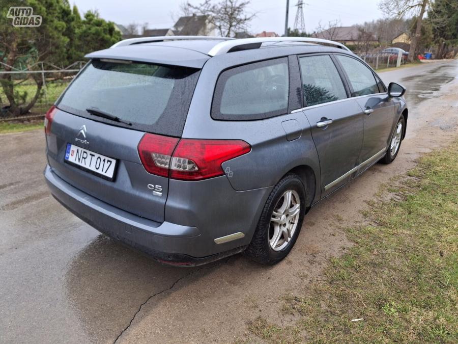 Citroen C5 2013 in Mazeikiai, with an engine capacity of 1.60 L and mileage of 266 thousand km for 2650 €, photo 5 on AUTOMOTO.COM.LV