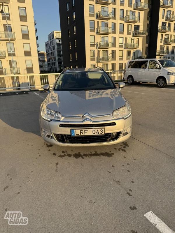 Citroen C5 2013 Viļņa, ar dzinēja tilpumu 1.60 L un nobraukumu 349 tūkst. km par 1700 €, foto 4 vietnē AUTOMOTO.COM.LV